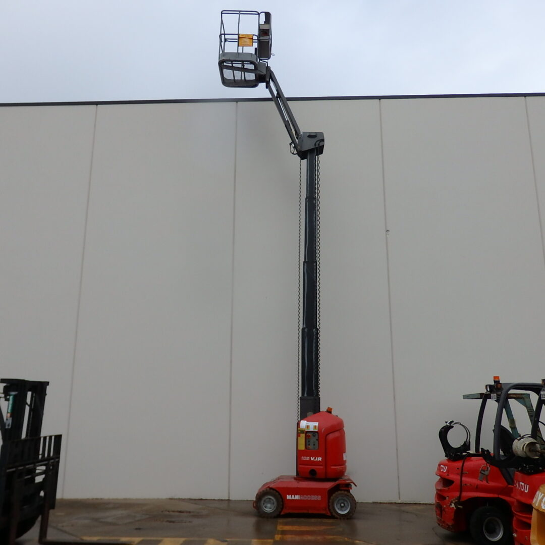 Manitou 105VJR Electric Vertical Lift - BPF Equipment
