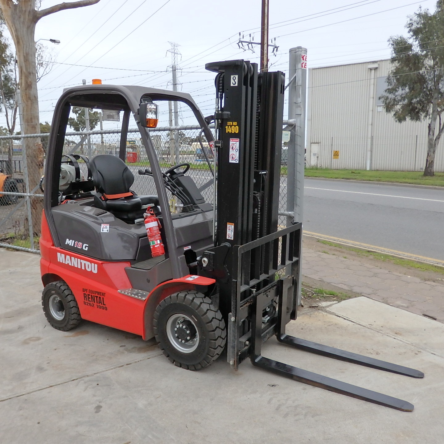 Manitou 1.8 Tonne LPG Container Mast Forklift - BPF Equipment